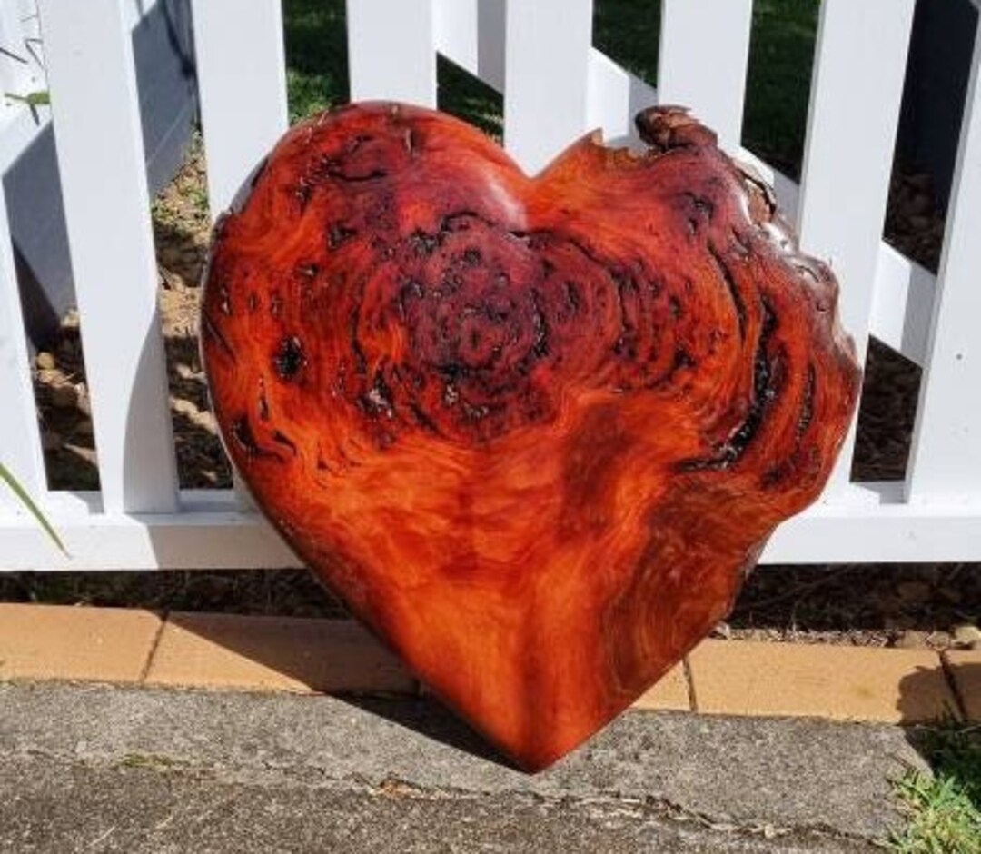 BOLD ROMANTIC *** Large Burl Timber Heart Wall Art / Wall Hanging ...