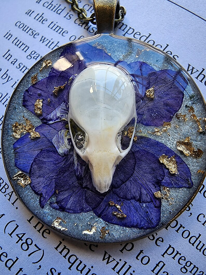 Morgana Gothic Witchcore Skull and Flowers Necklace - Etsy