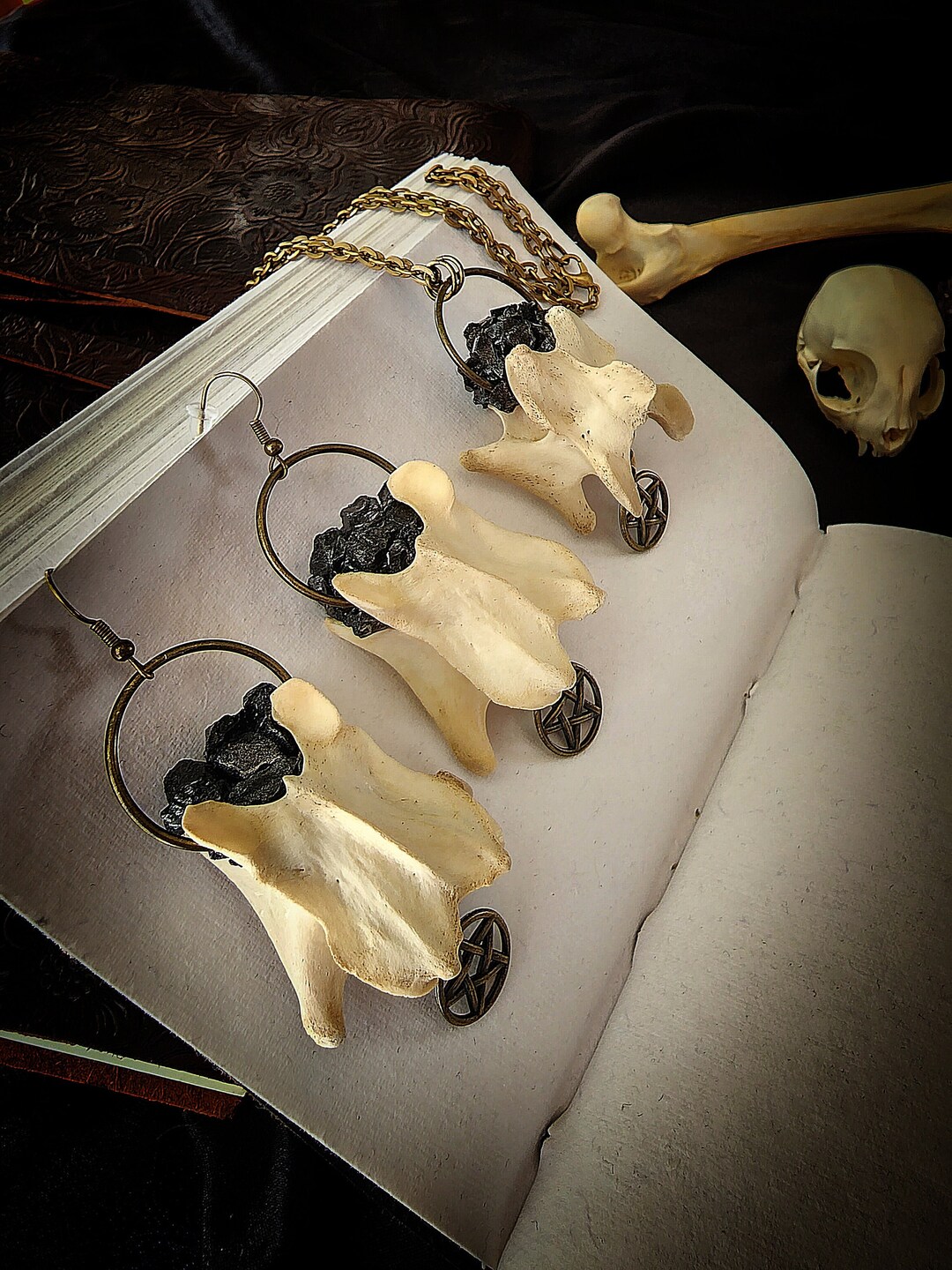 Dark Priestess - Gothic Vertebrae Jewelry Set With Pentagrams & Black ...