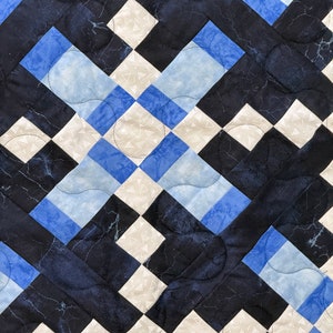 Delft Blue Modern Quilt - Etsy