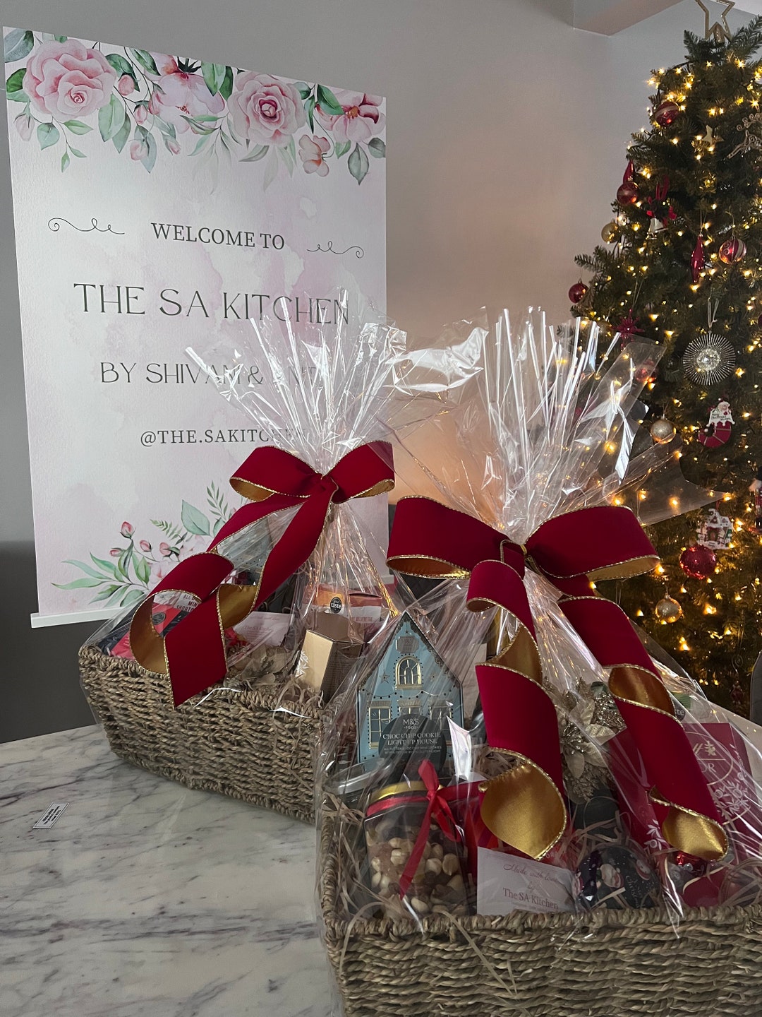 Christmas Prosecco Gift Hamper - Etsy UK