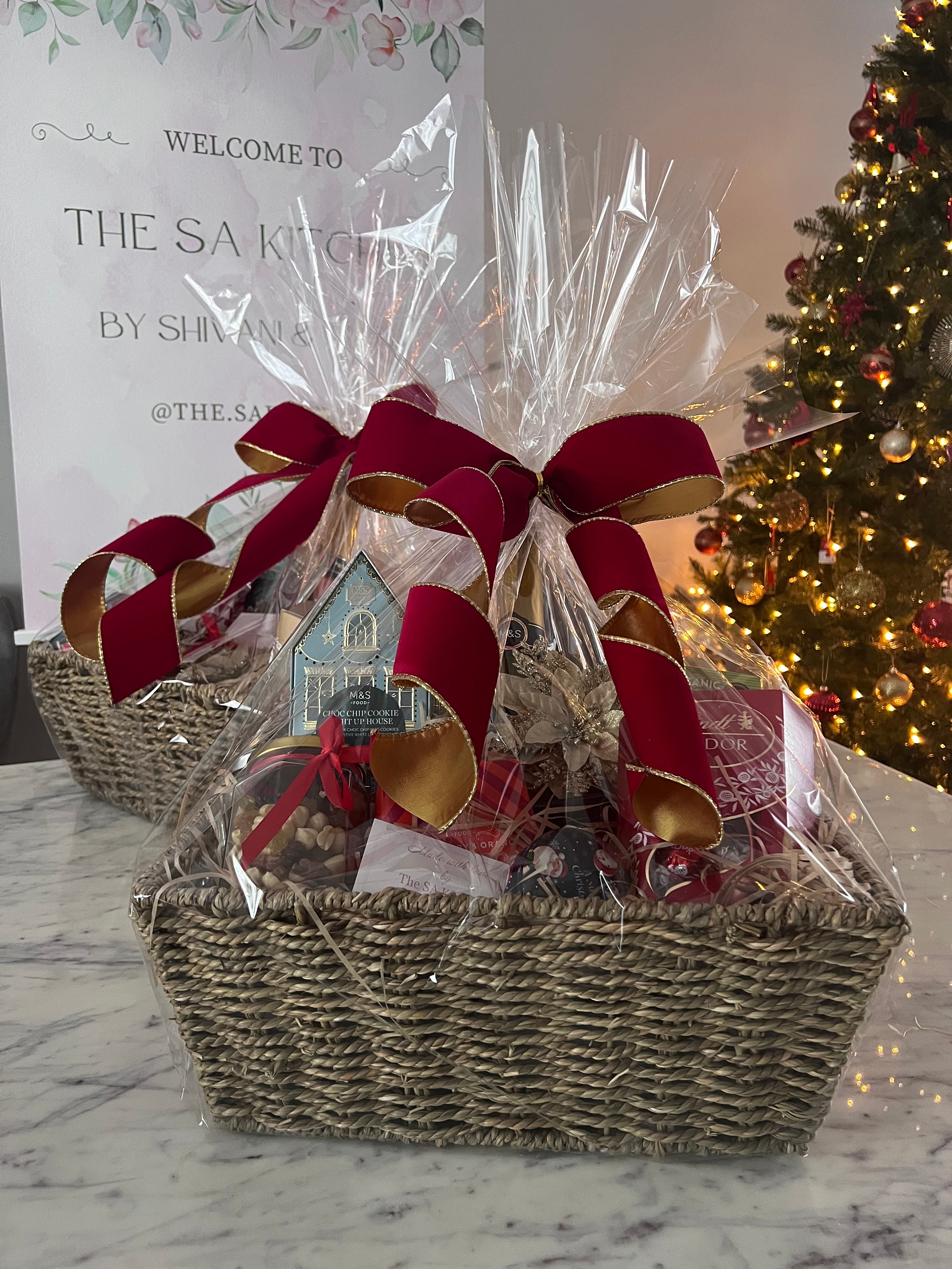 Christmas Prosecco Gift Hamper - Etsy UK