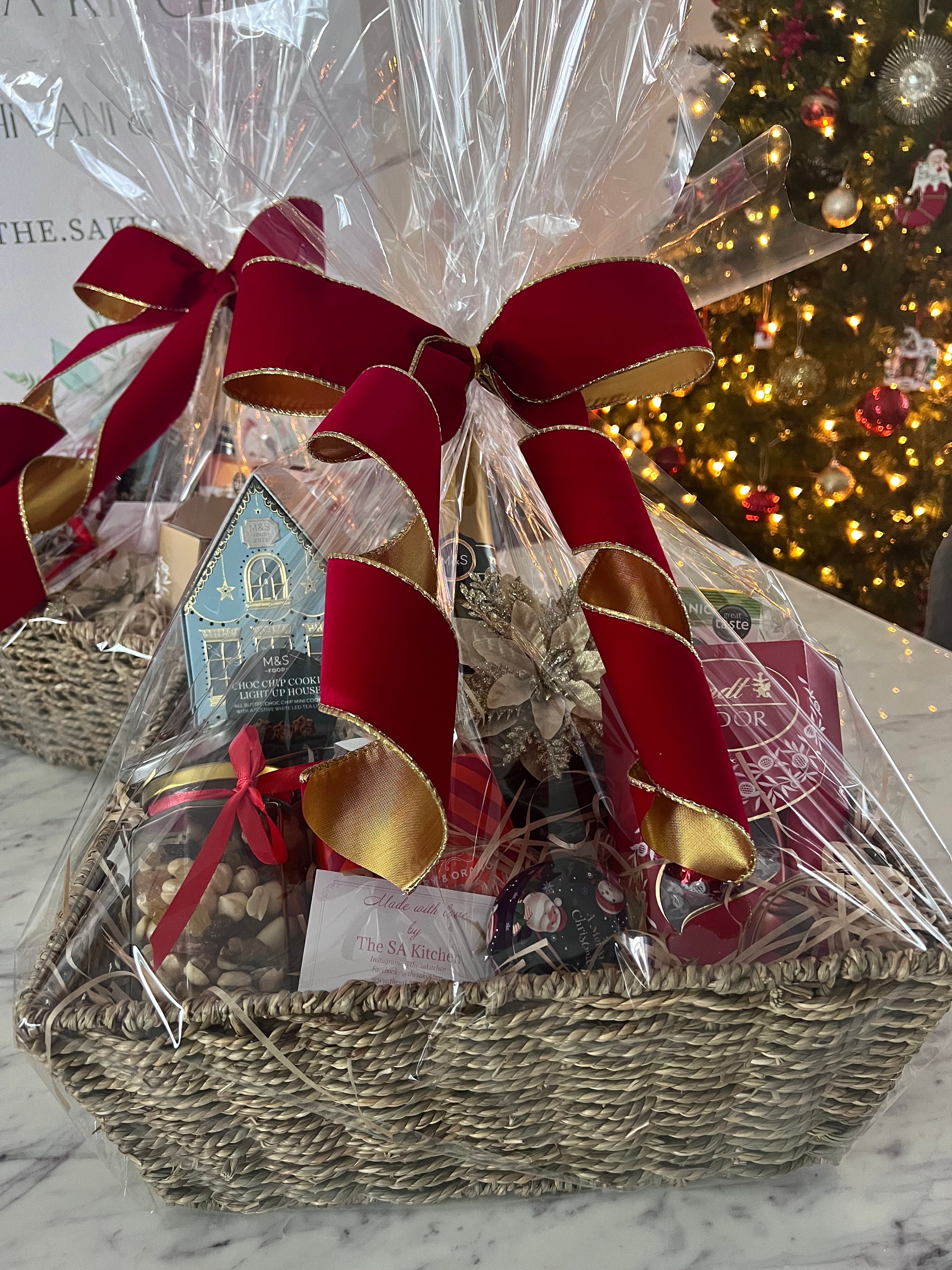 Christmas Prosecco Gift Hamper - Etsy UK