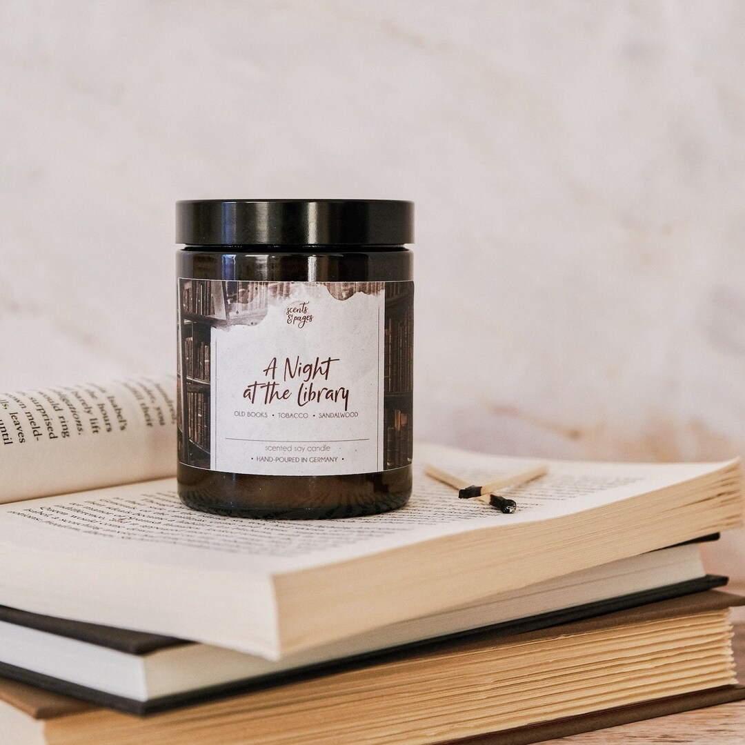 A Night at the Library: Library Scented Candle for Readers, Tobacco ...