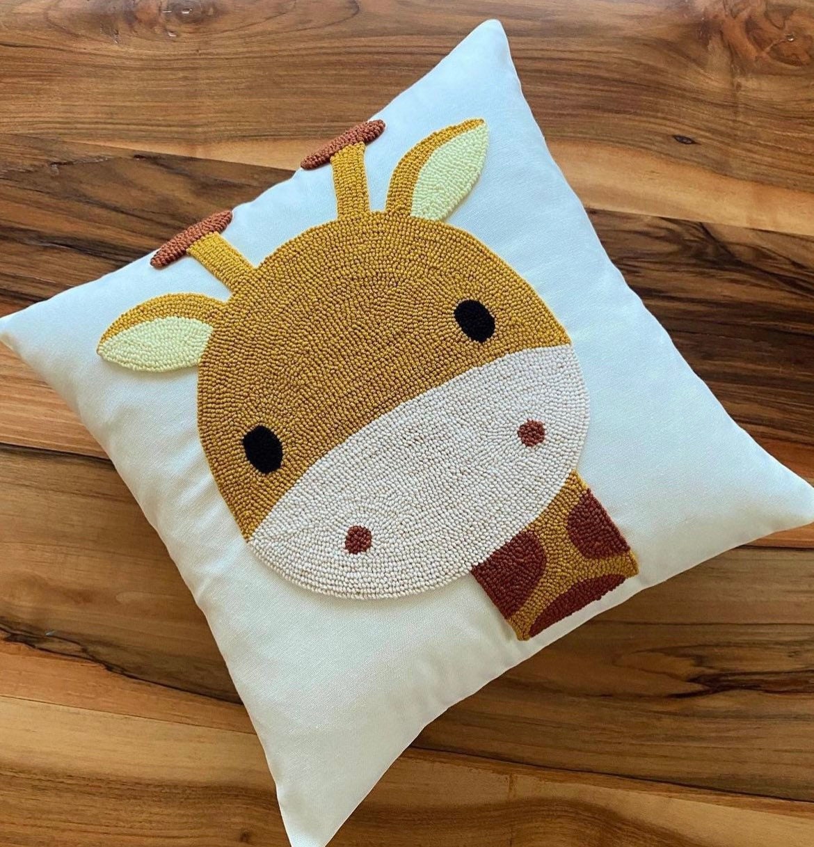 Punch Needle Pillow-handmade Tufted Punch Needle, Winnie the Pooh ...