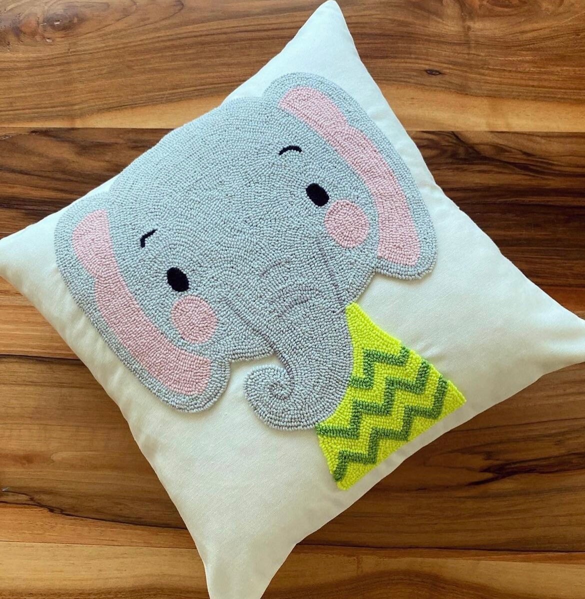Punch Needle Pillow-handmade Tufted Punch Needle, Winnie the Pooh ...
