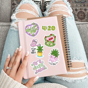 Stoner PNG Bundle Stoner Girl Stoner Babe Clipart Sublimation Retro ...