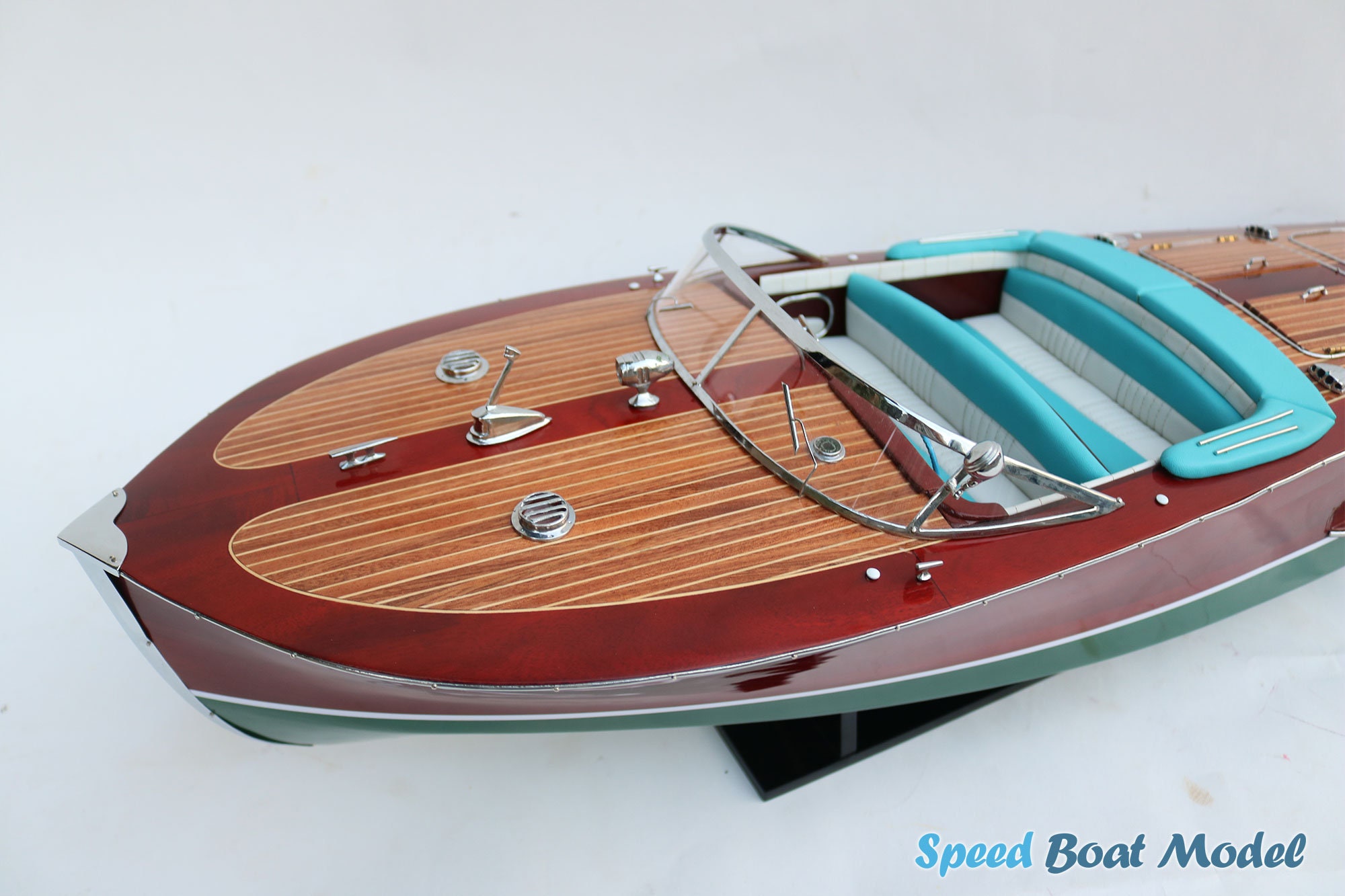 Super Riva Tritone Classic Speed Boat Model 34.2 Classic Speed Boats ...