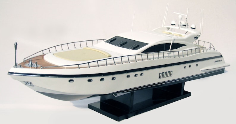 Mangusta 108 Yacht Model: 34.25" Wooden Speedboat - Etsy