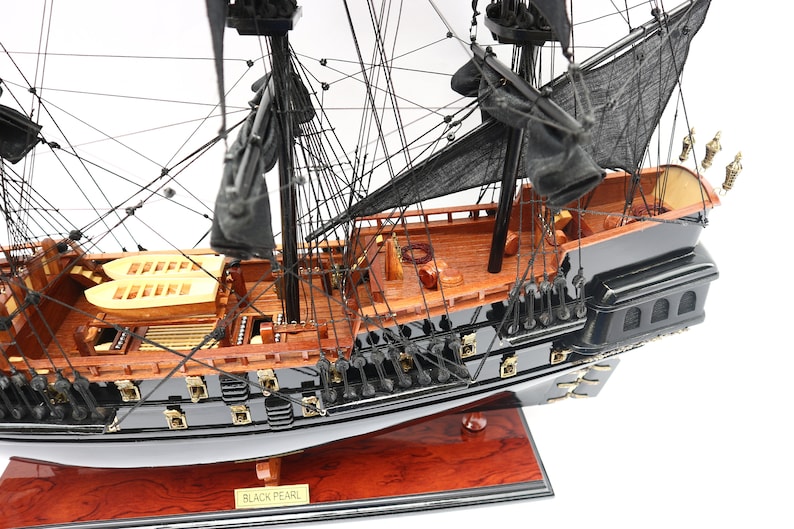 Black Pearl Tall Ship Model 26.4" - Black Pearl Pirates of the ...