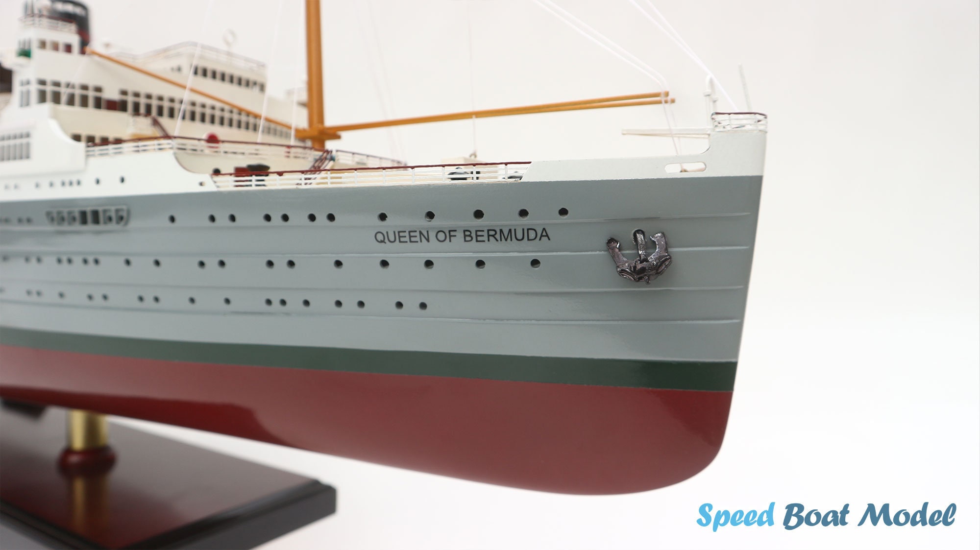 SS Queen of Bermuda Cruise Ship Model 39.3 SS Queen of Bermuda Ocean ...