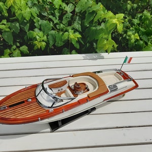 White Italian Riva Aquariva Gucci Speed Boat Model 26.3" - Riva Model ...