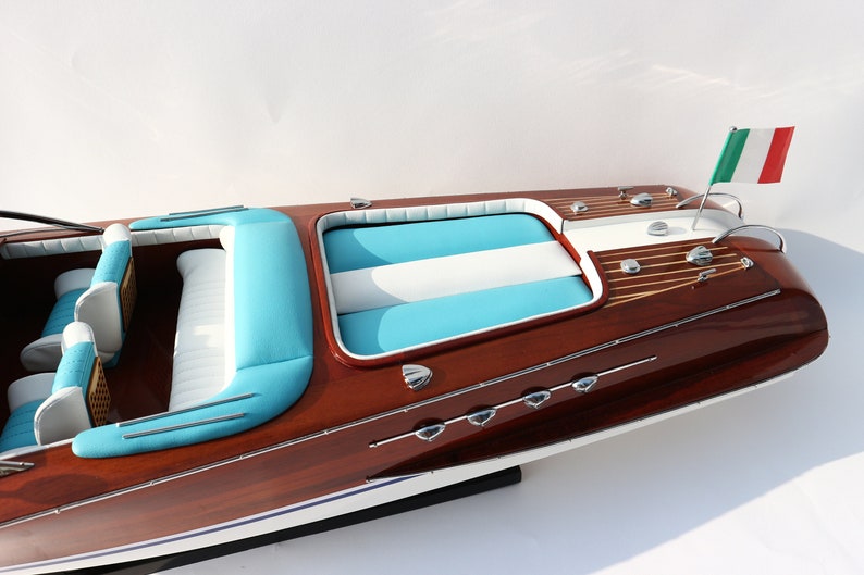 Blue Riva Aquarama Classic Speed Boat Model Riva Model Boats Italian ...