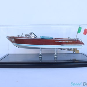 Display Case for Special Riva Aquarama Classic Boat Model 10″ - Riva ...