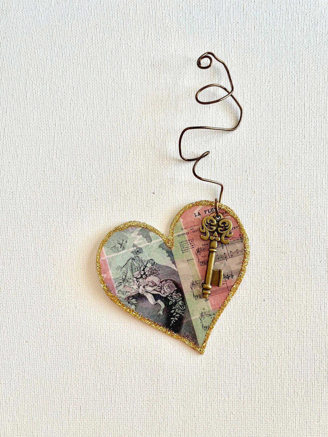 Hanging Resin Heart With Pamphlet Envelope - Etsy