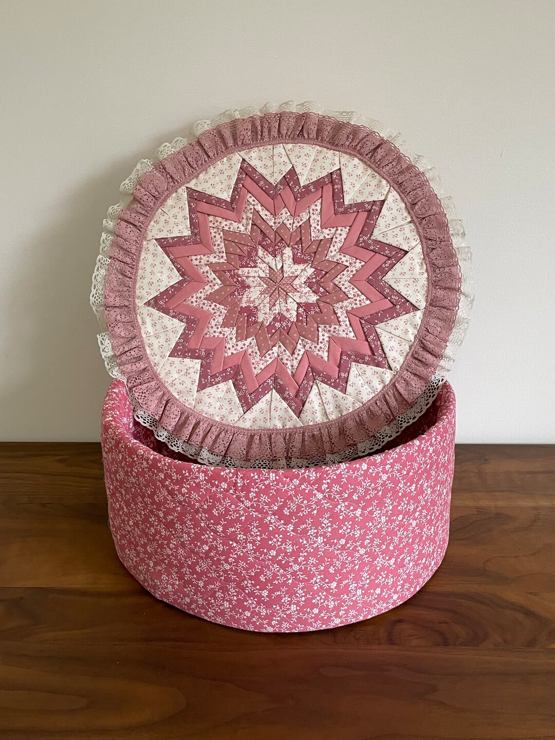 Vintage 15” Quilted Fabric Hat Box - Etsy