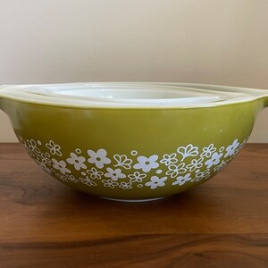Vintage Pyrex Mixing Bowl Set: Spring Blossom Crazy Daisy Cinderella ...