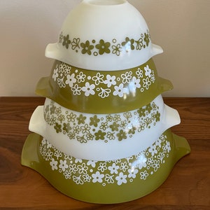Vintage Pyrex Mixing Bowl Set: Spring Blossom Crazy Daisy Cinderella ...