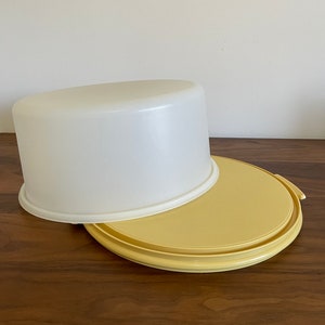 Vintage Tupperware Cake Carrier/keeper #1256 | Holds 12” Cake - Etsy