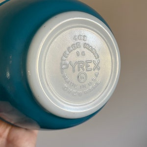 Vintage Pyrex Primary Colors Mixing Bowls - Etsy
