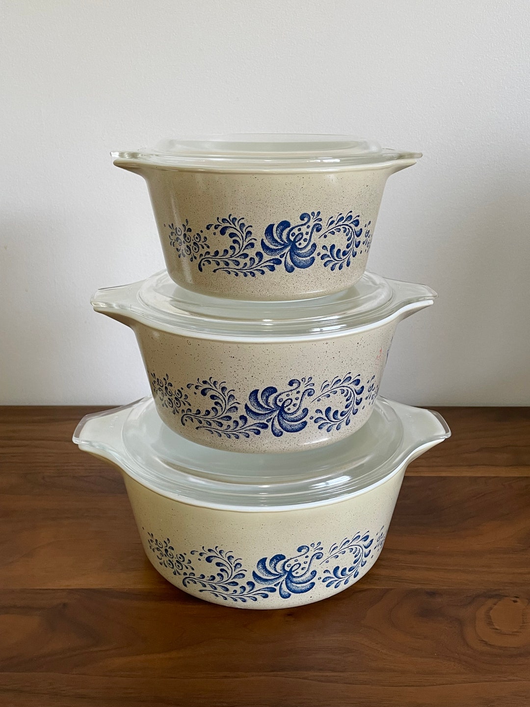 Vintage Pyrex Homestead Casserole Dishes With Matching Lids (#472, #473 ...