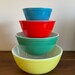 Vintage Pyrex Primary Colors Mixing Bowls - Etsy