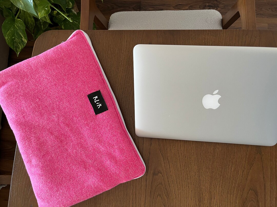 Barb Pink Woolen Laptop Case, 13 Inch, 14 Inch, 15 Inch Laptop Sleeve ...