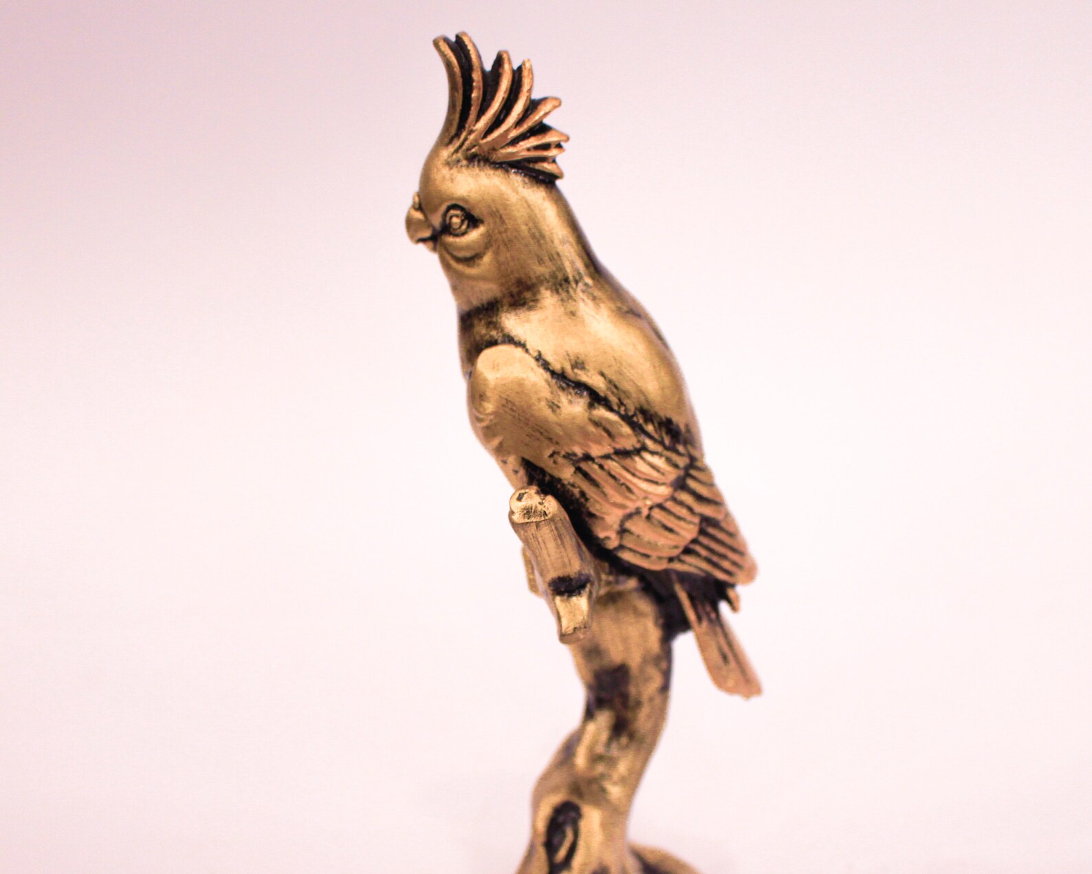 Parrot on Stump Statue Parrot Tree Hugger Garden Figurines Resin ...