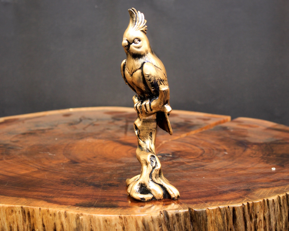 Parrot on Stump Statue Parrot Tree Hugger Garden Figurines Resin ...