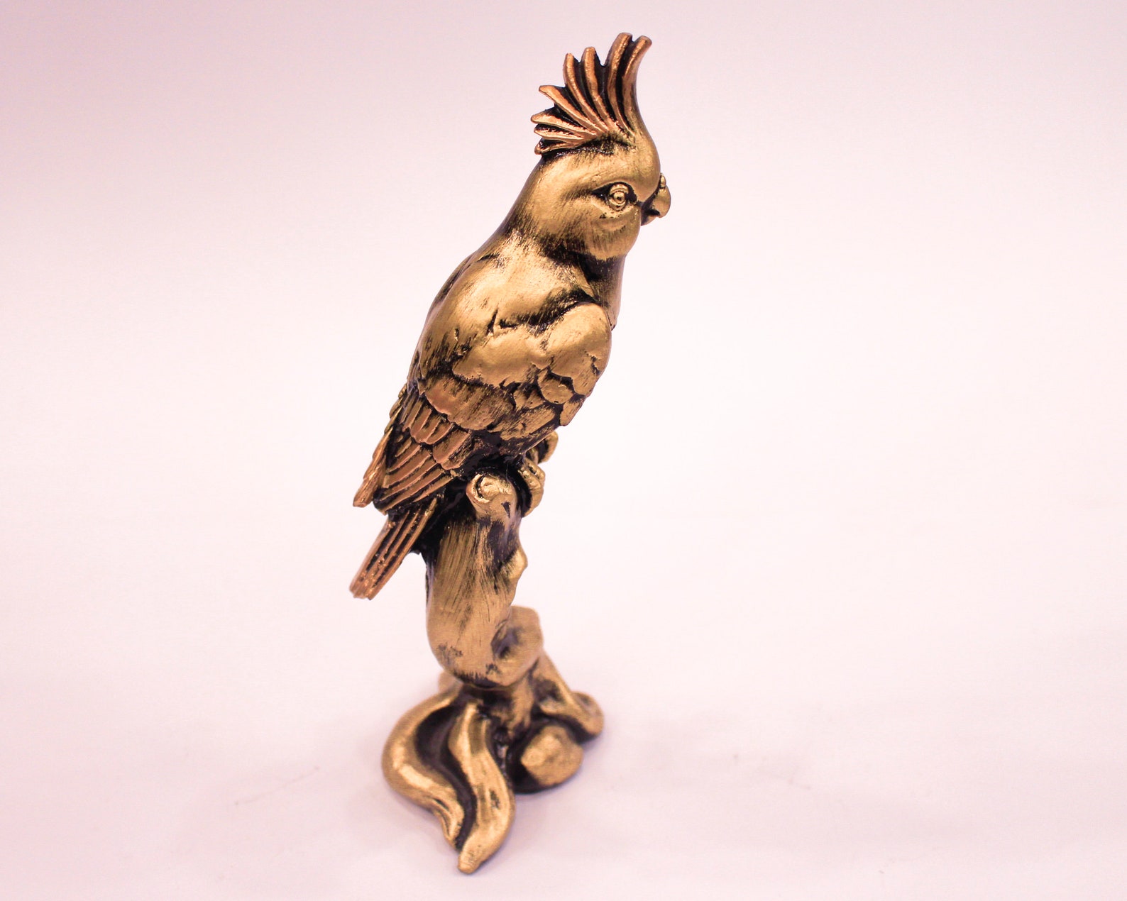 Parrot on Stump Statue Parrot Tree Hugger Garden Figurines Resin ...