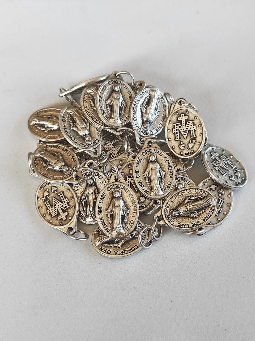 MIRACULOUS Medals Box 10, 20, 50 , 100 Pcs Holy Medals, Catholic ...