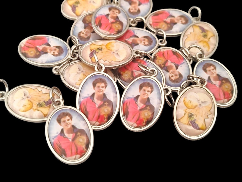 Carlo Acutis Medal - Patron of Youth and Computer Programmers Medals ...