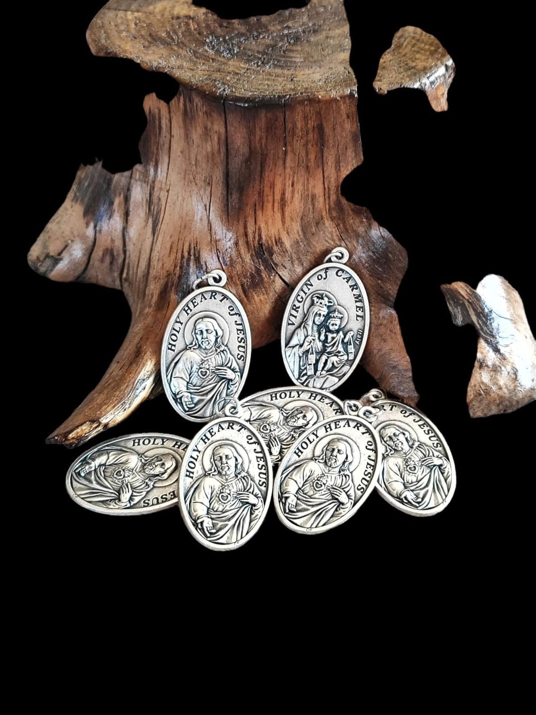 Holy Hart of Jesus Sacred Heart of Jesus Medals Box Holy Medals ...