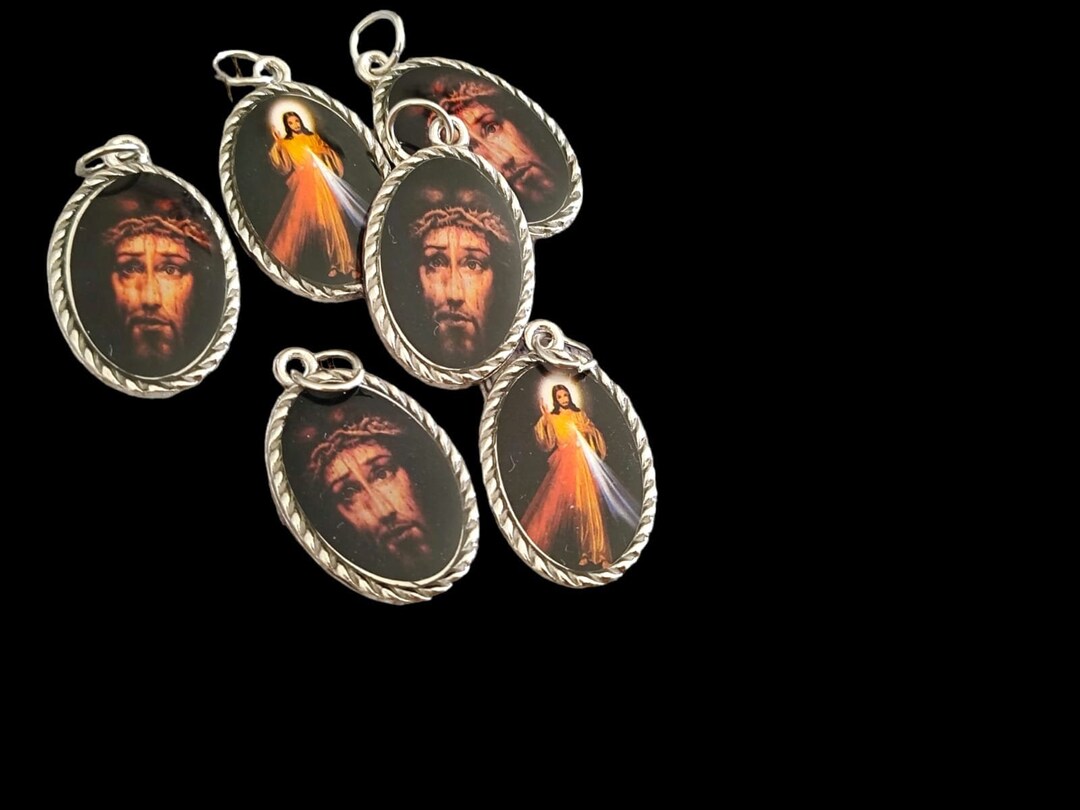 Holy Face & Merciful Jesus Medal - Religious Keepsake (lot 5pcs) - Etsy