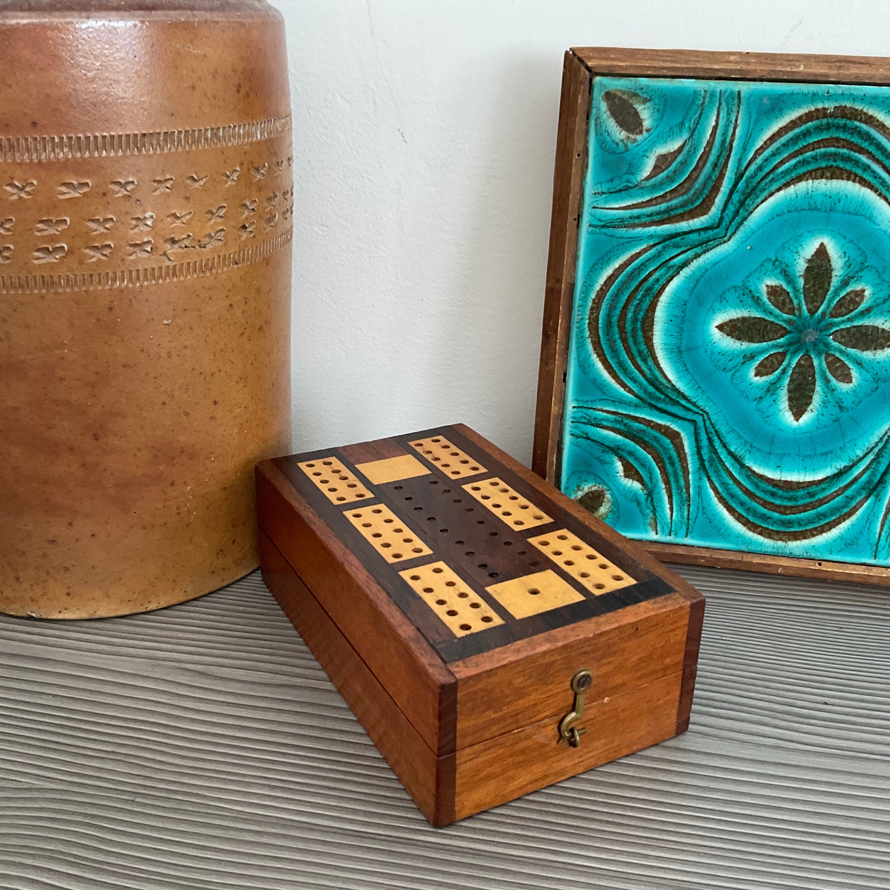 Vintage Folding Cribbage Box, Inlay Wooden Cribbage Board, Wallpaper ...