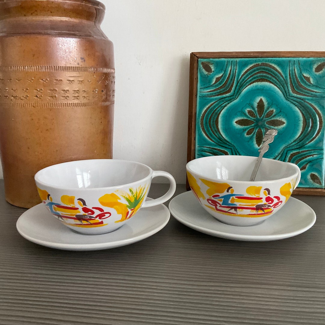 Funky Nescafe Exclusive Coffee Cups and Saucers With Italian Cafe ...