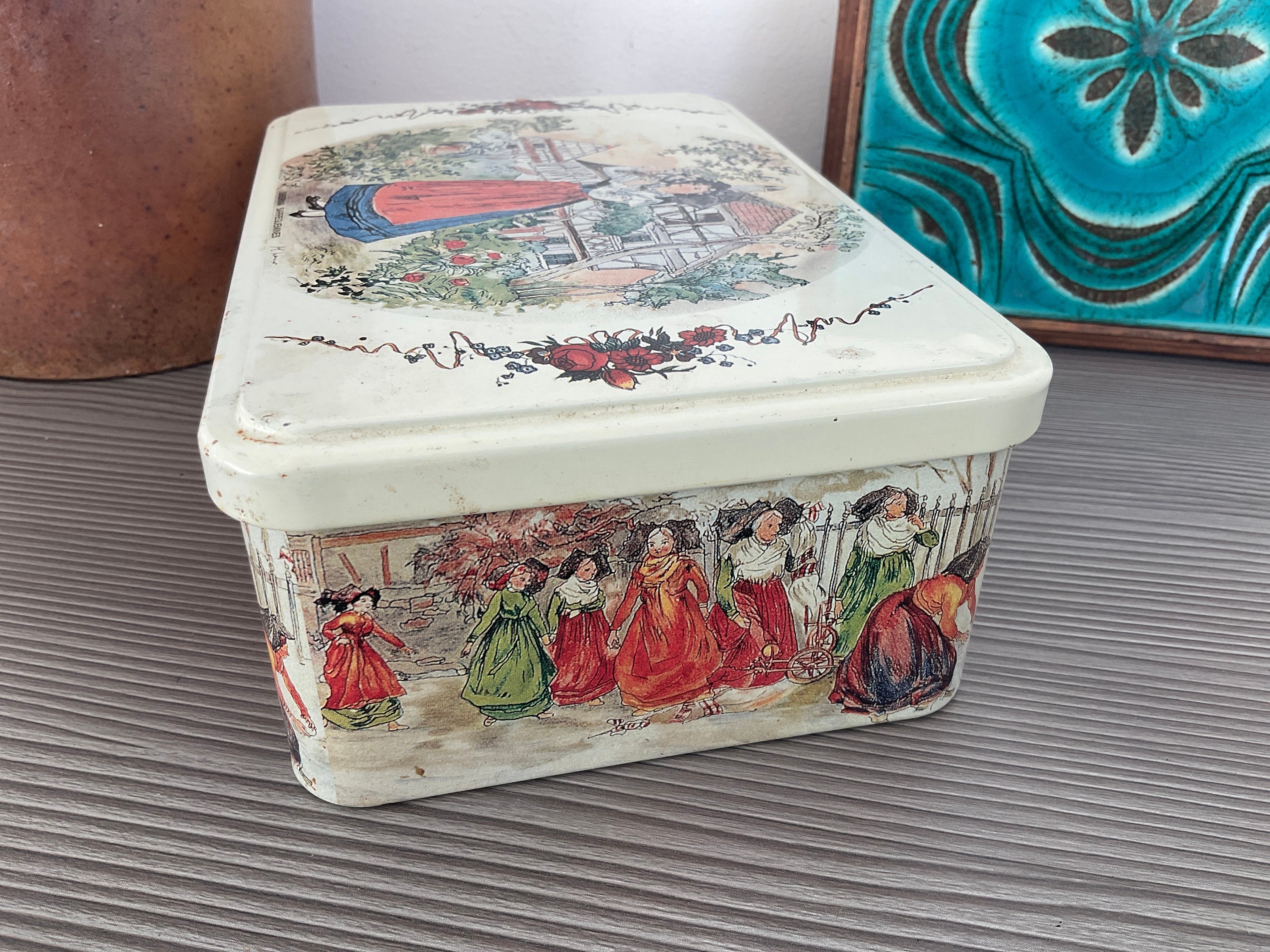 French Vintage MASSILLY Biscuit Tin, Collectable Cookie Tin - Etsy
