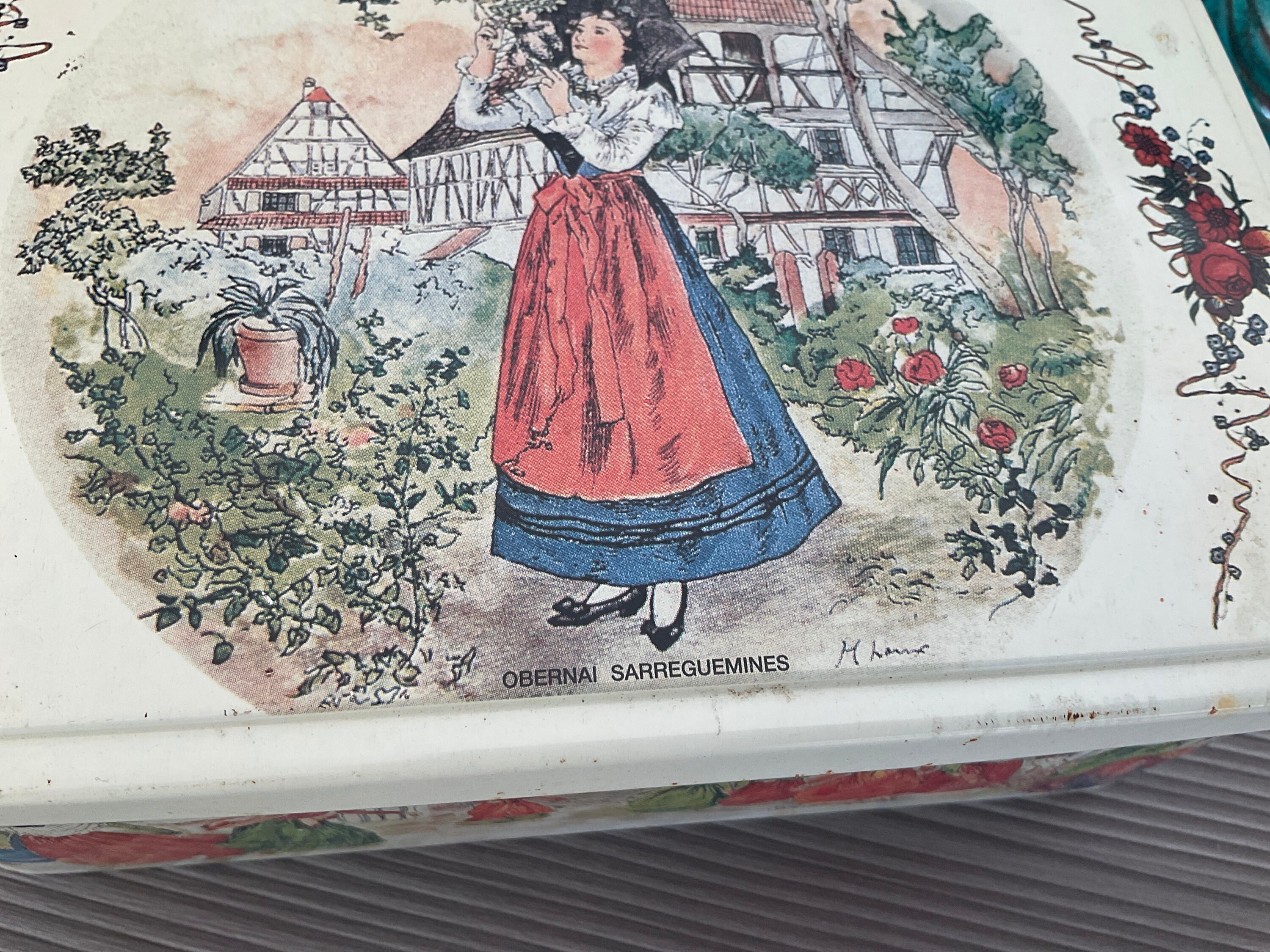 French Vintage MASSILLY Biscuit Tin, Collectable Cookie Tin - Etsy