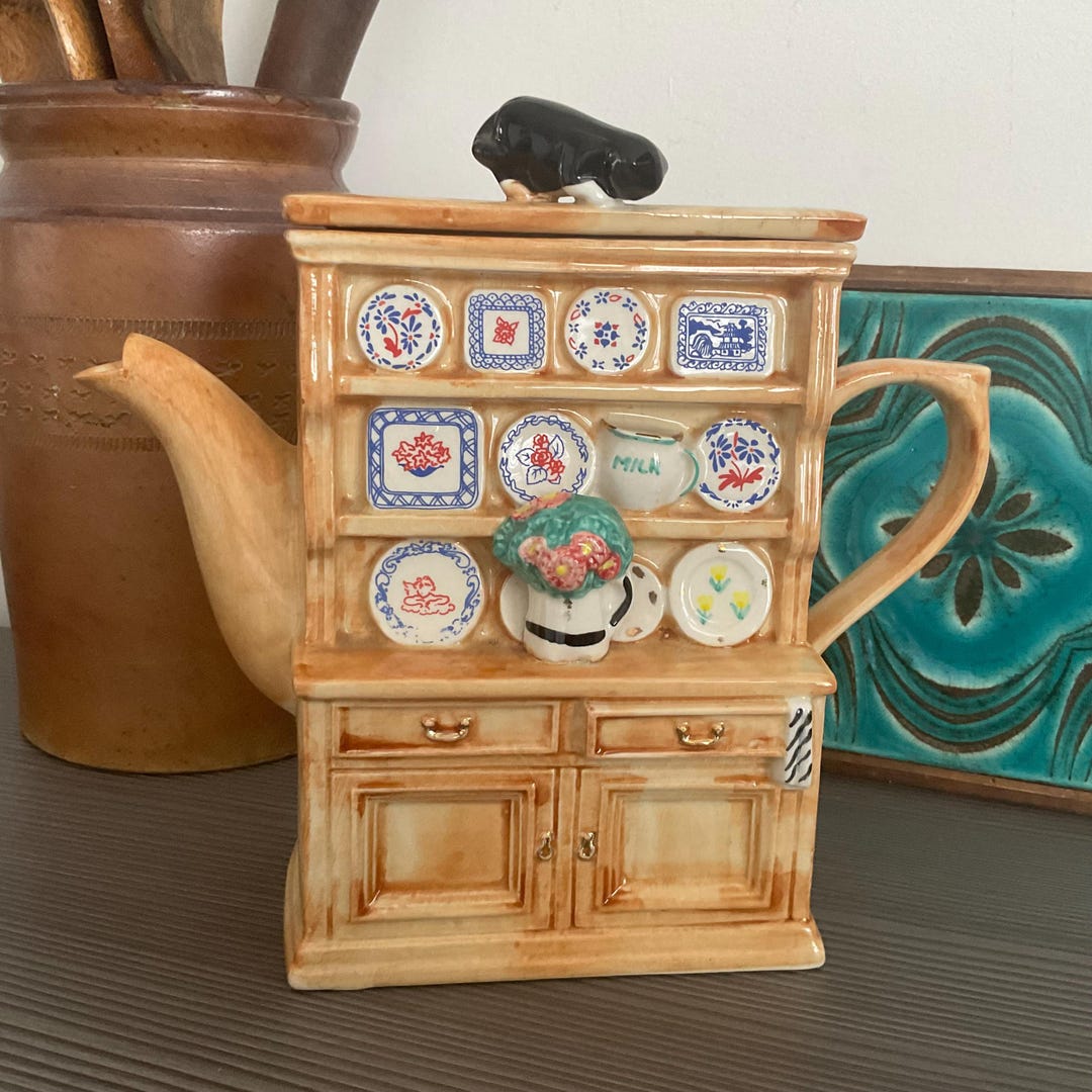 Vintage SWINESIDE Pottery welsh Dresser Teapot, Hand Painted ...