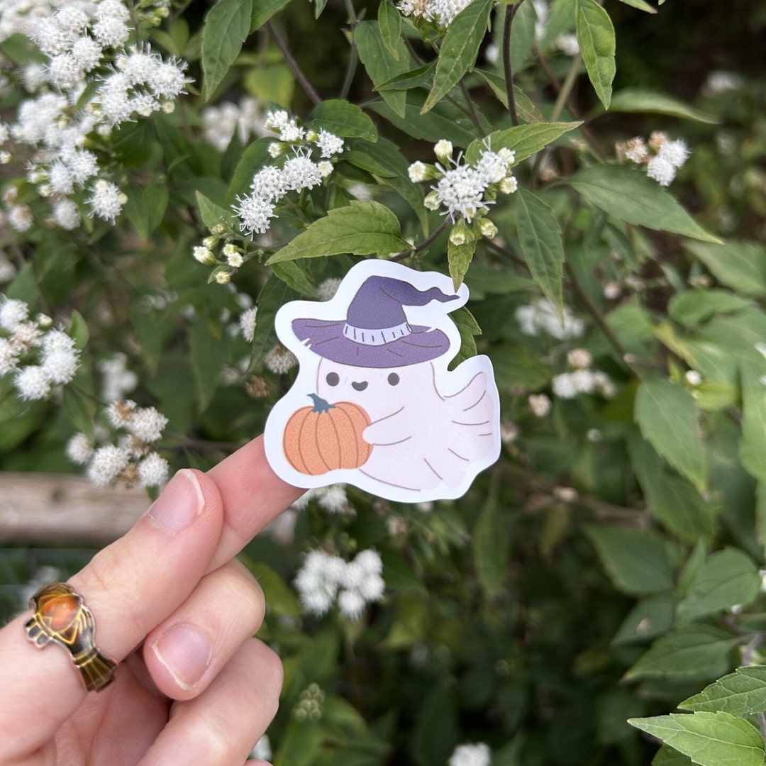 Spooky Halloween Ghost Sticker for Kindle, Unique Witchy Phone Case ...