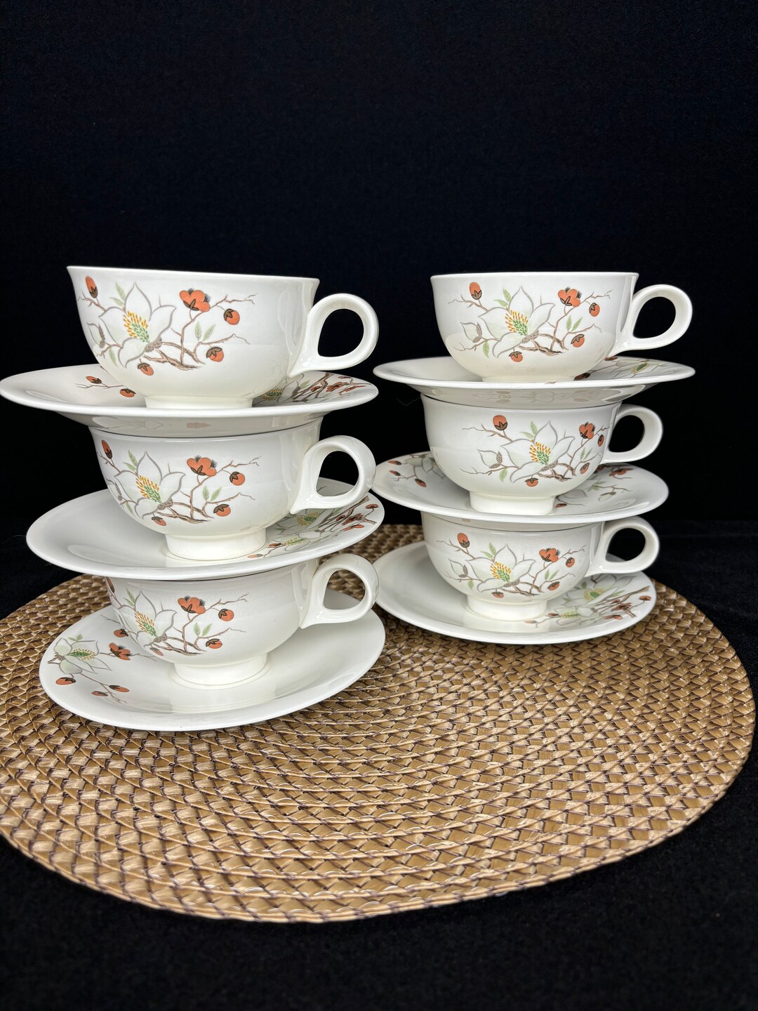 Elegant Tea Cups and Saucers by Designer Eva Zeisel - Modern Craft ...