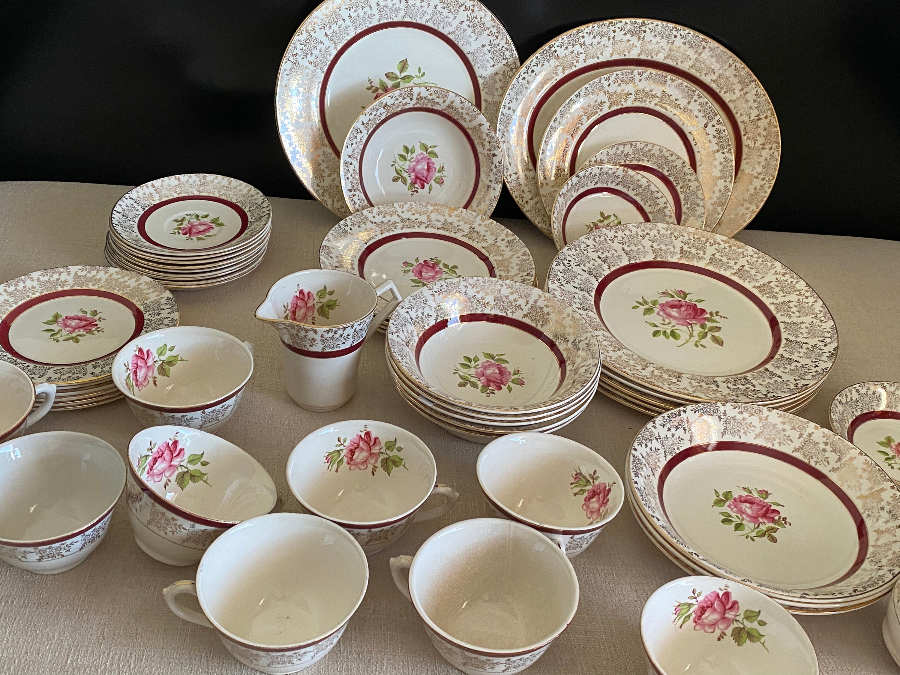Vintage Set 50 Pc Royal Alma Warranted 22 K Gold. Dinnerware Set - Etsy