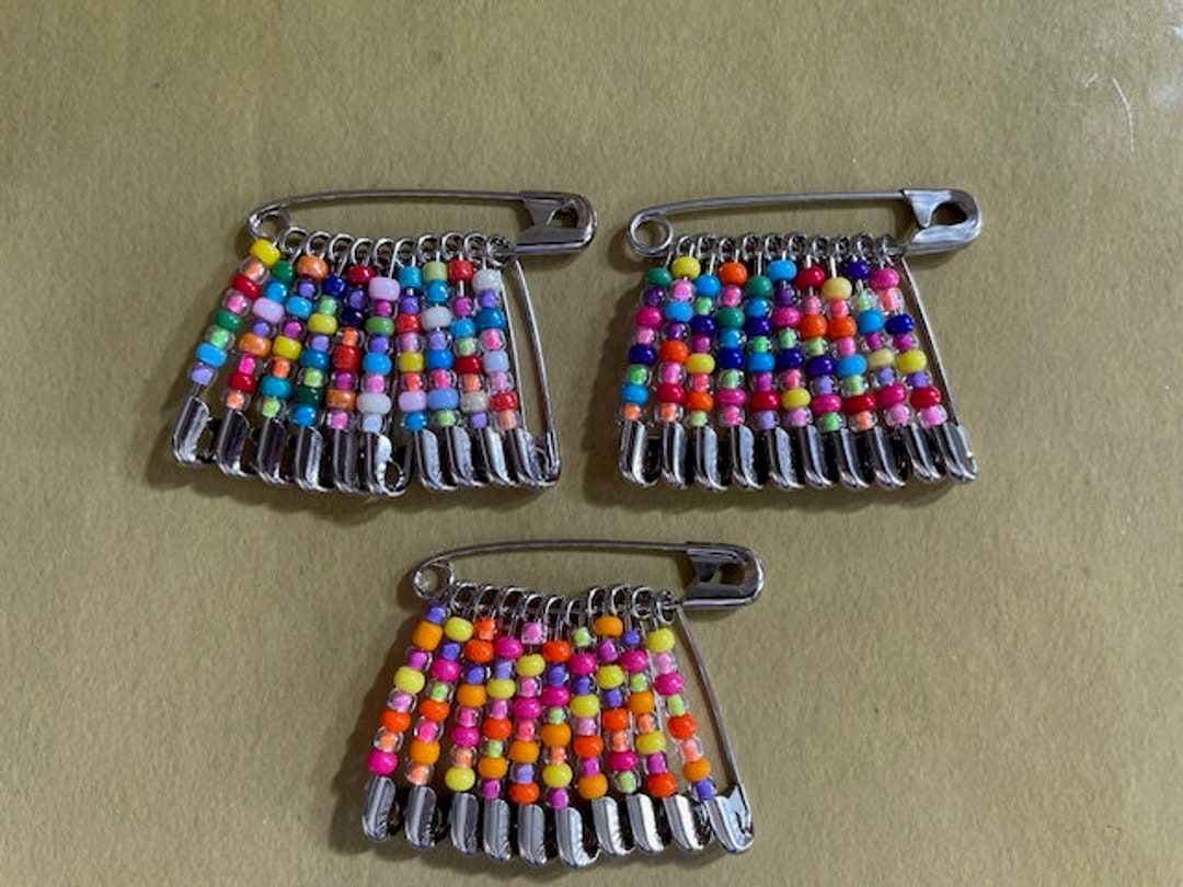 30 Friendship Pins set 154 Seed Beads/safety Pins 80's, Gen X, Retro ...