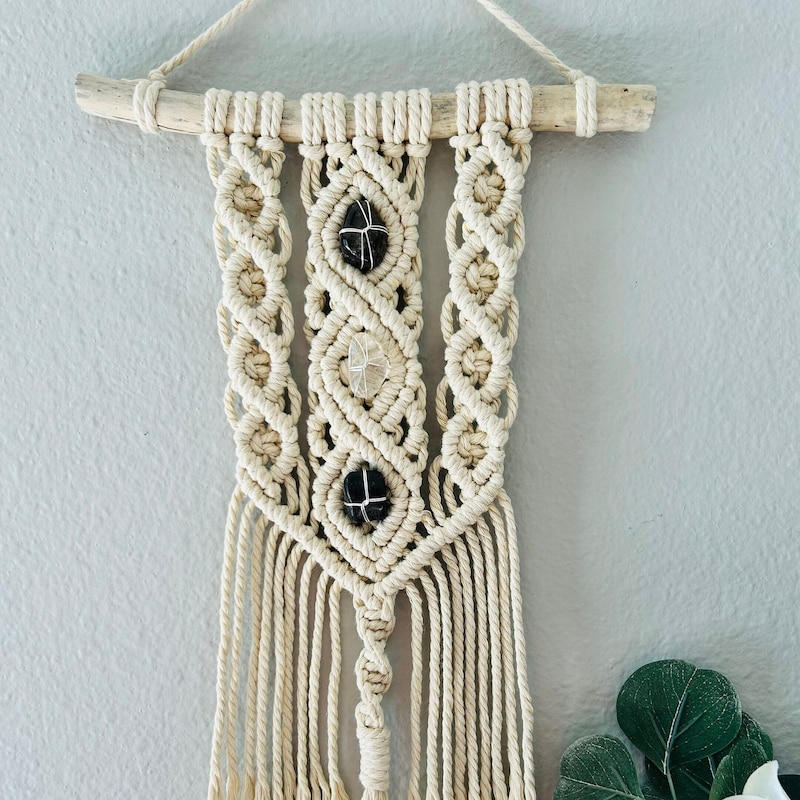 Small Macrame Wall Hanging - Etsy