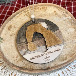 Delicate Arch Arches National Park Personalized Keepsake Christmas Tree ...