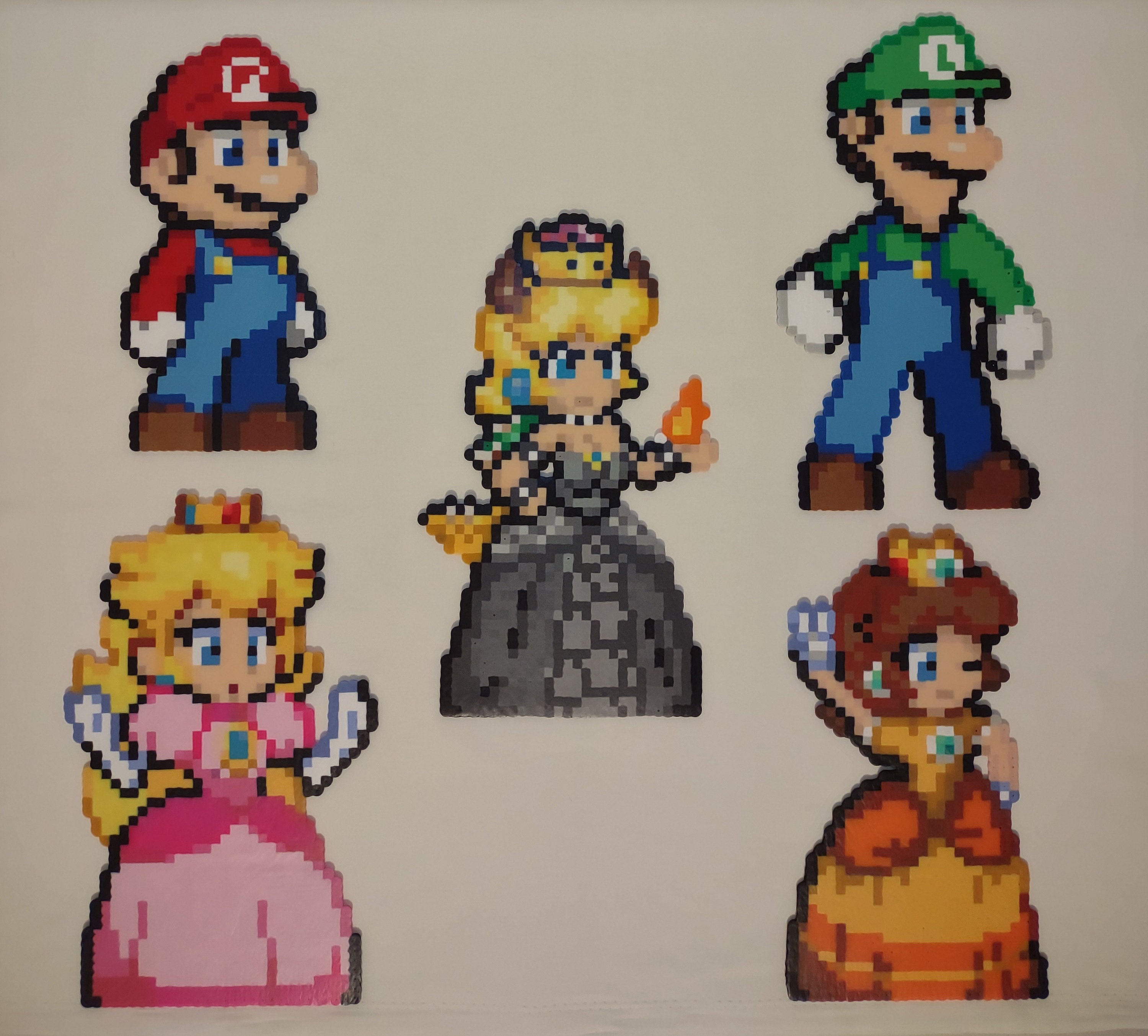 Super Mario Cast Mario, Luigi, Princess Peach, Princess Daisy, Bowsette ...