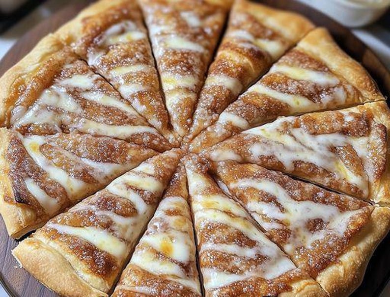 BEST RECIPE for Cinnamon Sugar Pizza Made With Crescent rolls Download ...
