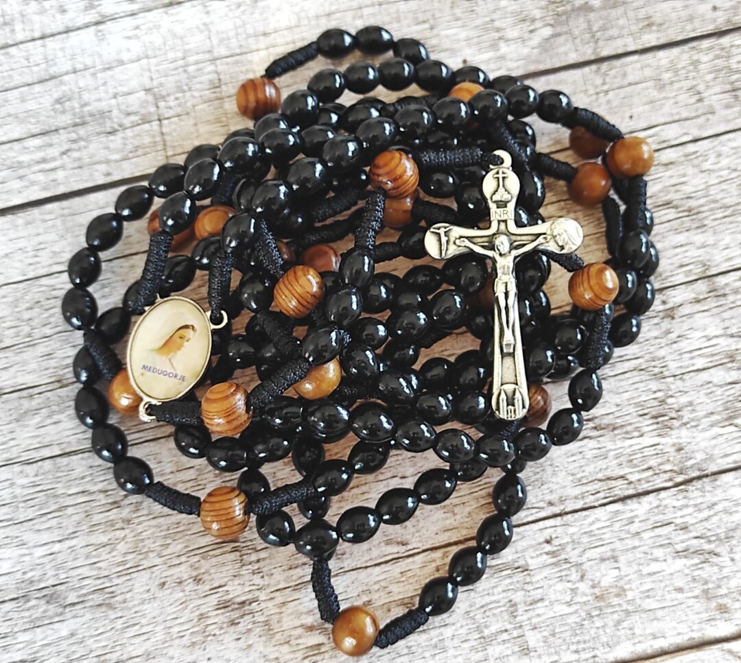 20 Decade Wood Bead Rosary: Jesus, Virgin Mary Centerpiece - Etsy