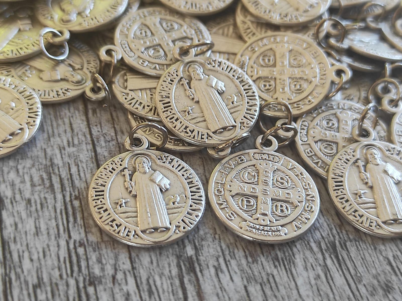 Saint St Benedict Medals Lot Bulk 15/25/50/100 Silver Tone - Etsy