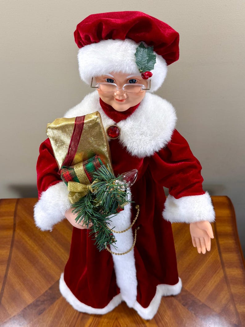 Vintage Holiday Living 28” Animated Mrs. Santa With Presents – Musical ...